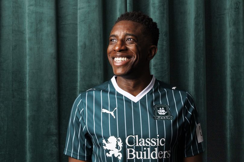 Plymouth Argyle sign Millwall defender Wes Harding on permanent deal