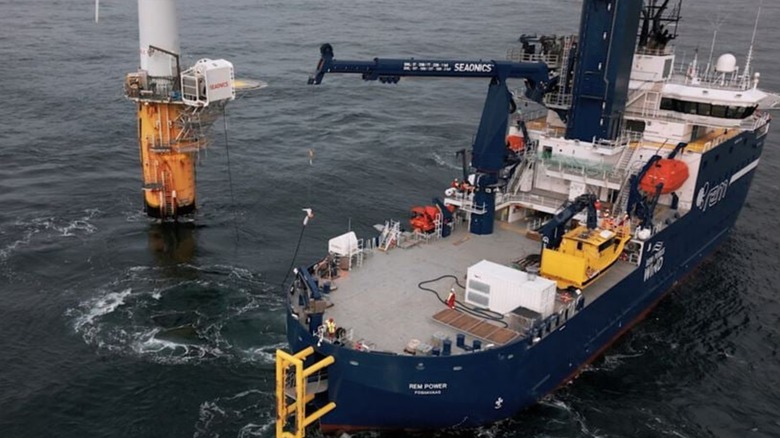 This magnetic charging breakthrough lets electric ships recharge ...
