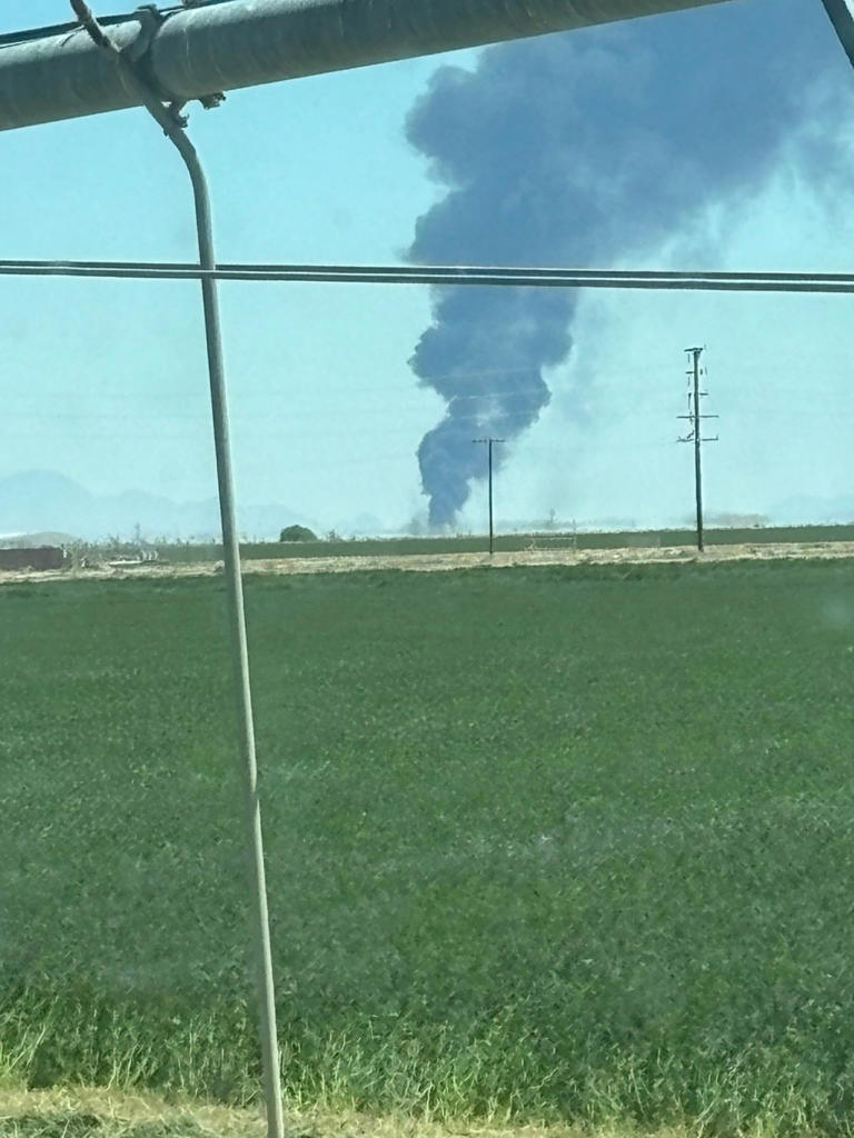 Eight presumed dead after B-52 Stratofortress explodes in huge fireball ...