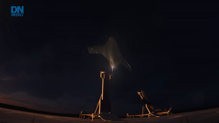 Shield AI shows off the X-BAT, and Boeing tests a long-range JDAM