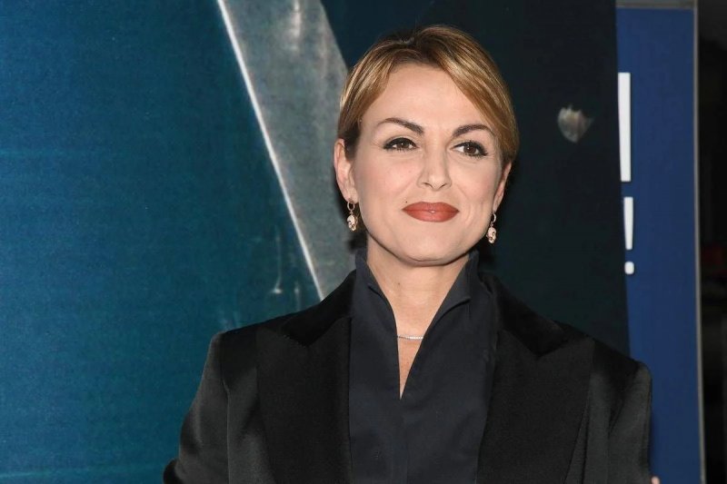 Ballando con le stelle: due ex politici nel mirino di Milly Carlucci ...