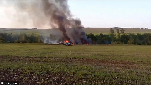 Fresh humiliation for Putin as nuke-capable supersonic bomber crashes ...