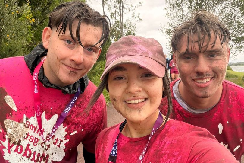 Wishaw woman guest of honour at Cancer Research UK’s Pretty Muddy at ...