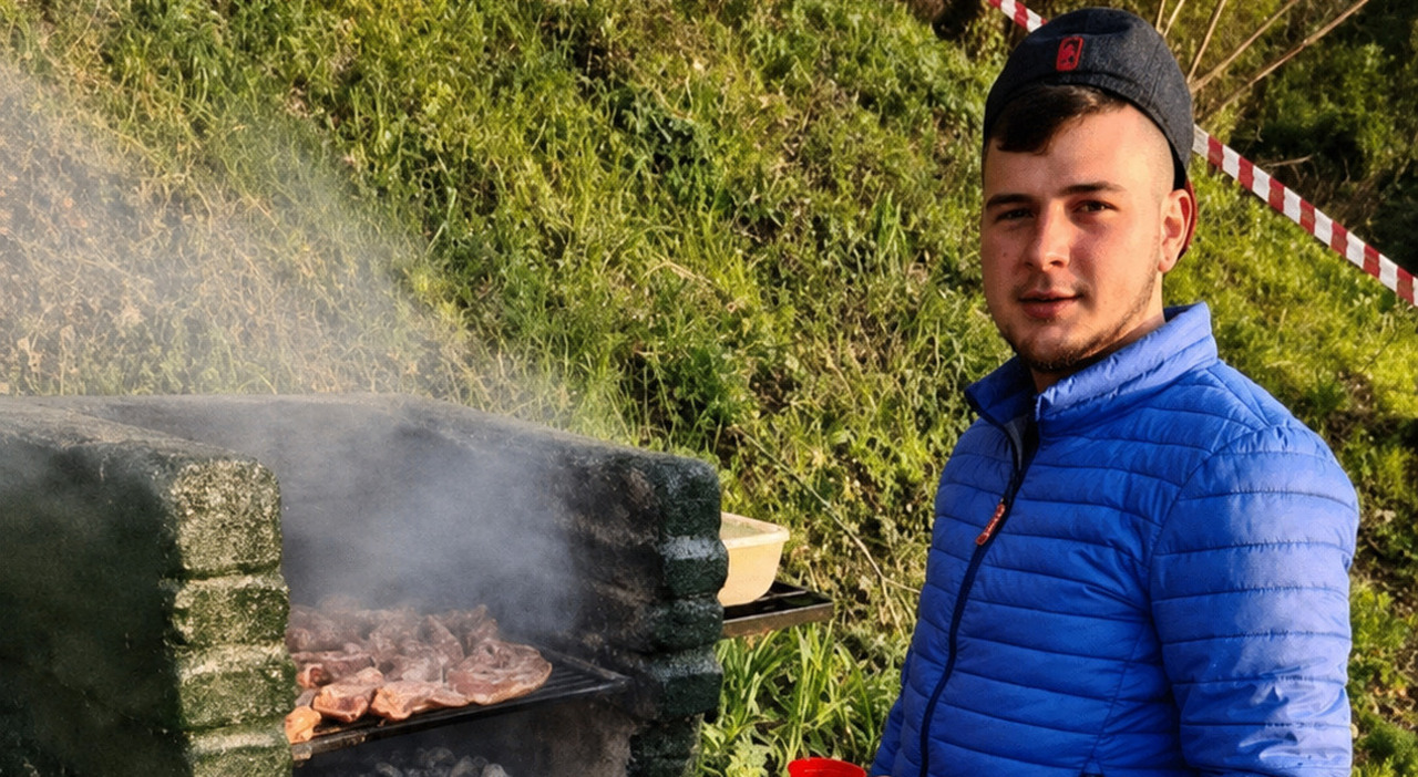 Si tuffa nel fiume per salvare il fratello in difficoltà, Cristi Vede ...