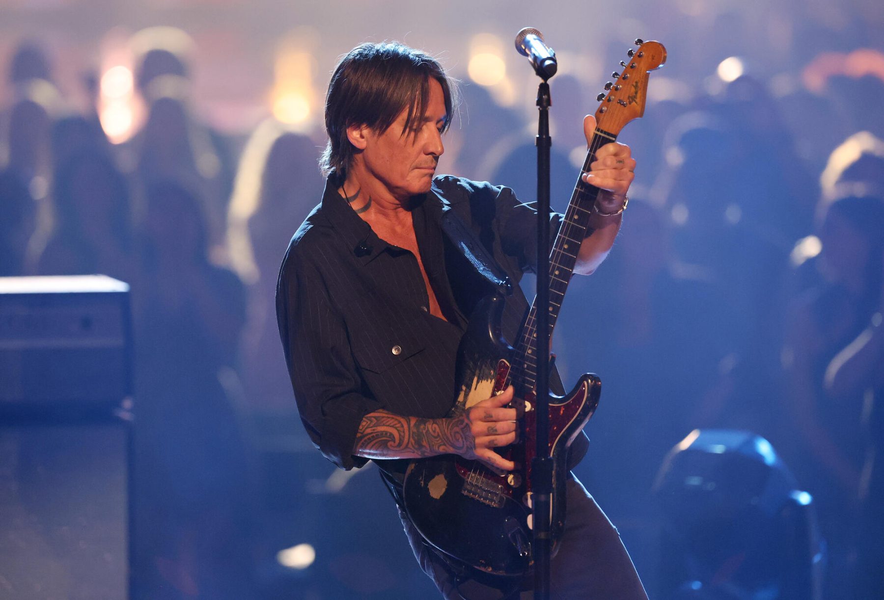 Keith Urban's yacht rock country album 'Flow State' makes top 10 debut