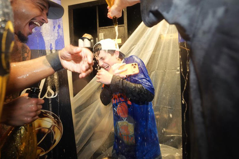 Inside Knicks' raw locker room NBA championship celebrations - tears ...