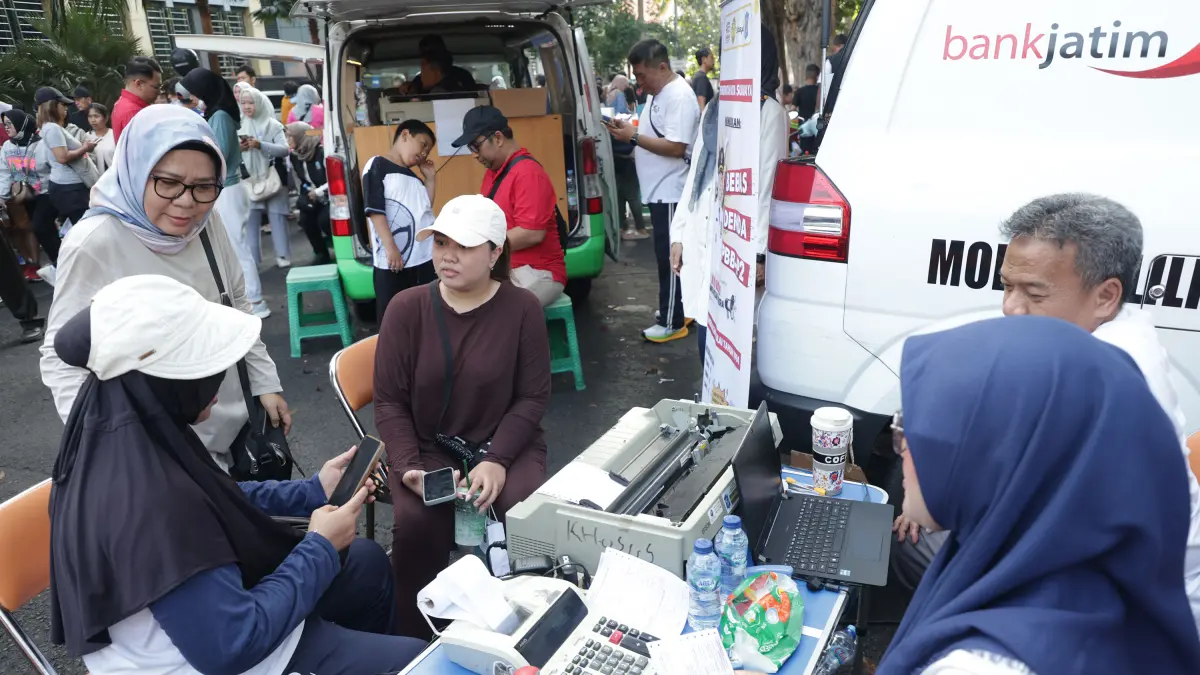 Bayar pajak kendaraan di Surabaya tak perlu antre ke kantor, kini bisa ...