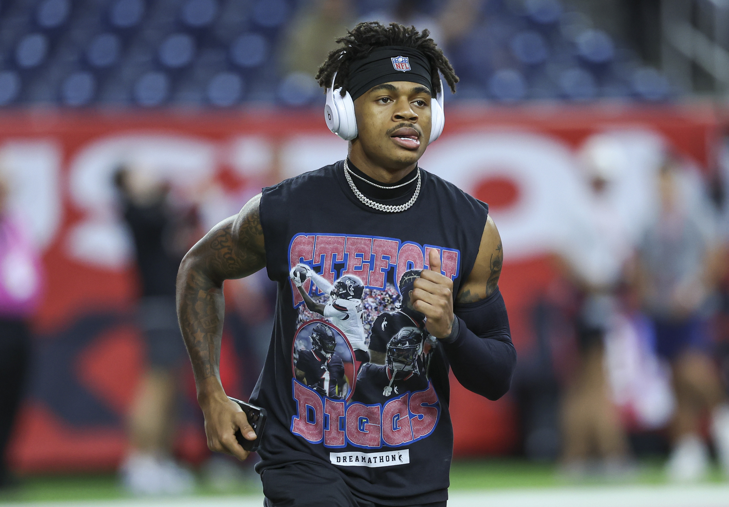 Texans WR Tank Dell gives hopeful update amid injury recovery