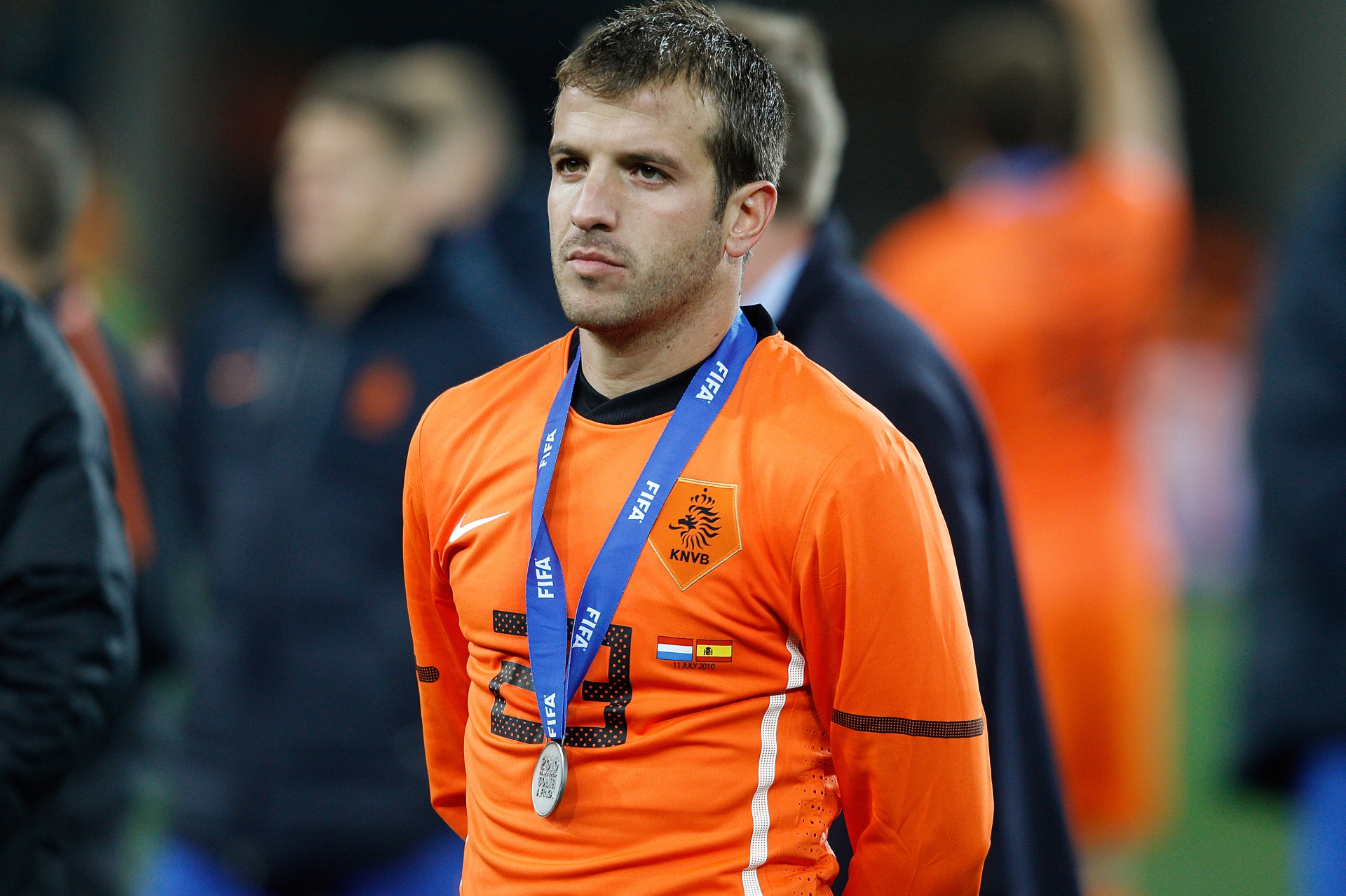 Rafael van der Vaart issues apology over offensive joke he made about ...