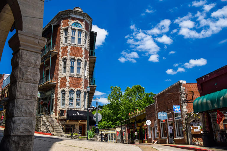 The 10 best states for an affordable road trip this summer