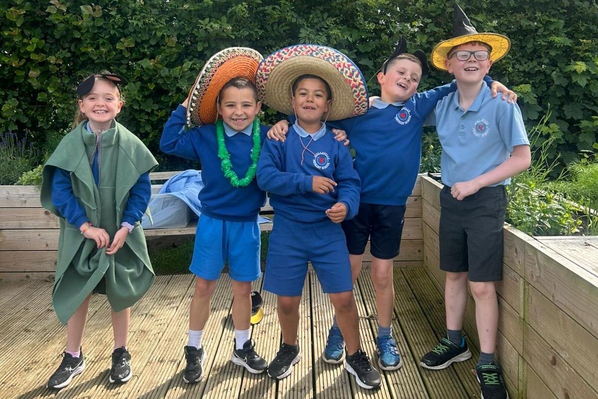 Photos of lots of happy, smiley faces at Mullavilly Primary School's ...