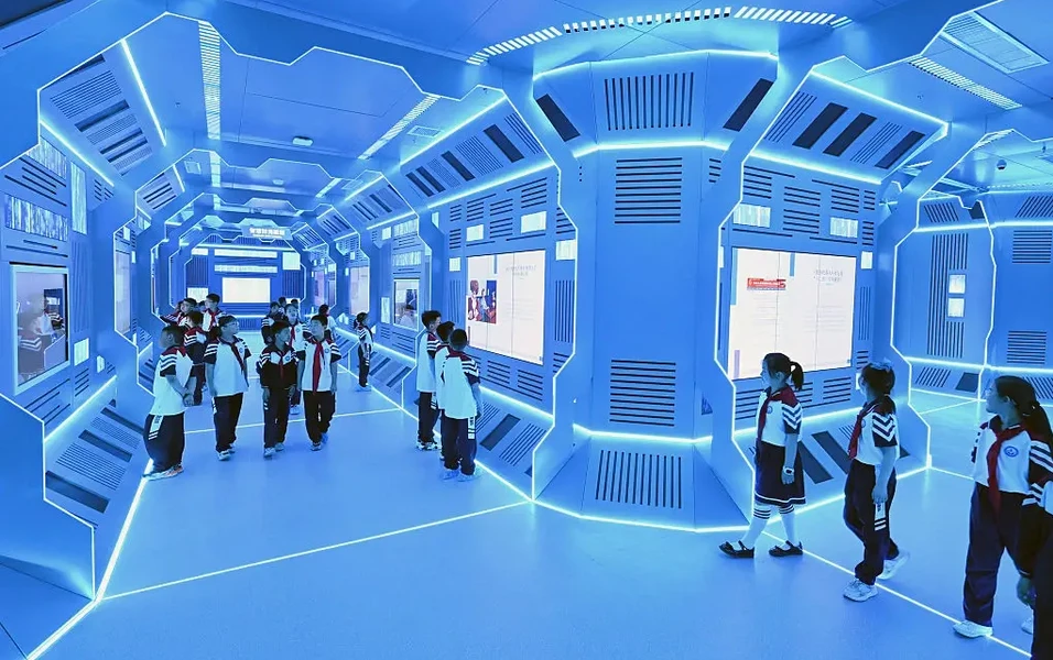 China axes 12,000 university arts degrees in AI shift