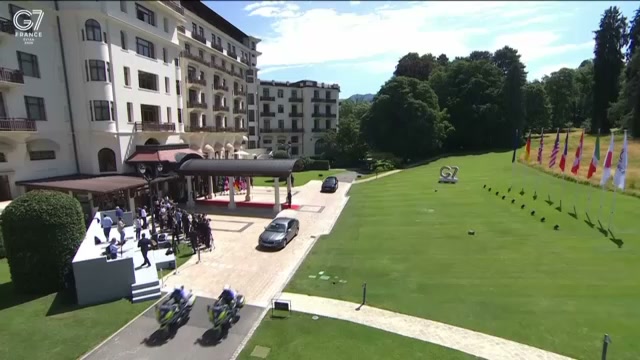 World leaders arrive for G7 summit in France
