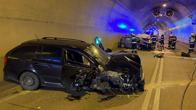 „Sieben oder acht Bier“: Lenker rammte Auto in Tunnel