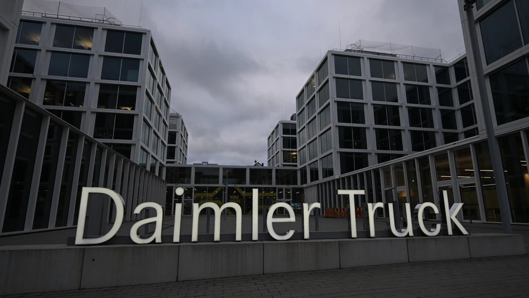 Daimler Truck setzt auf Militärgeschäft