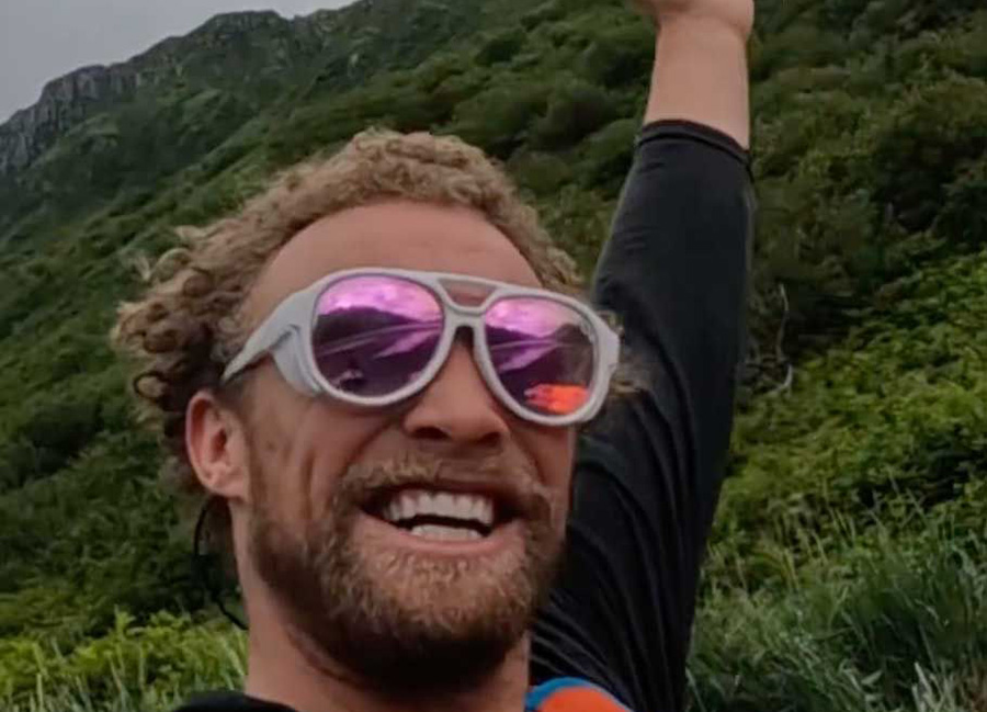 2 killed in Utah BASE jump, including pro trickliner Andy Lewis