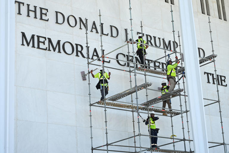 Donald Trump: His name removed from the Kennedy Center façade