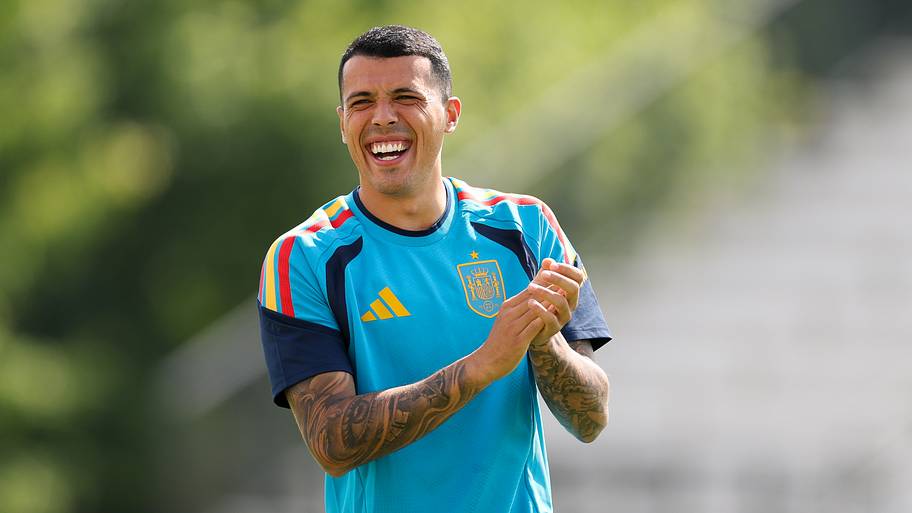 Is Pedro Porro playing tonight for Spain? World Cup team news ...