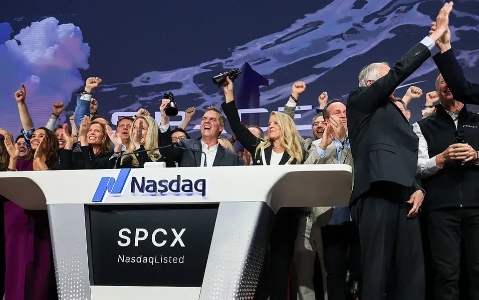 SpaceX IPO wealth fuels luxury home rush, sparks caution