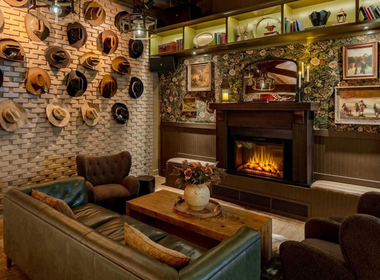Cozy western-chic bar Stay Darlin' rides onto Dallas' Henderson Ave