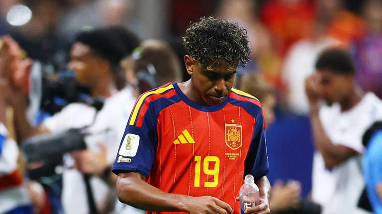 Spain coach backs call to leave Lamine Yamal on bench vs Cape Verde