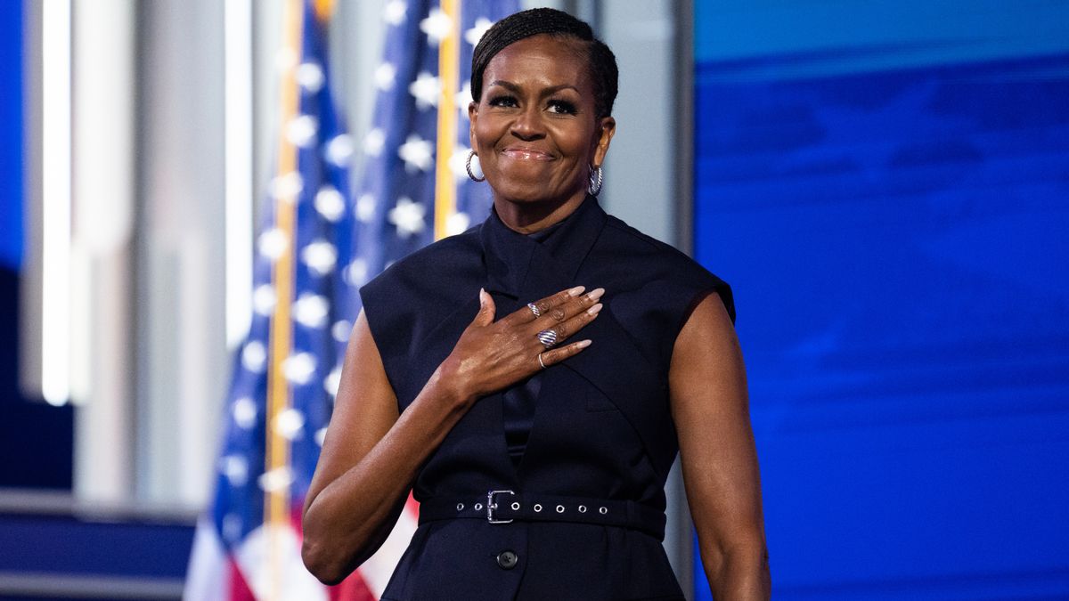 UFC fighter Josh Hokit called Michelle Obama 'a man,' reviving baseless ...