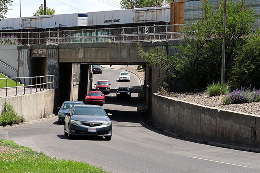 Southbound Yellowstone Highway to close at underpass for part of this week