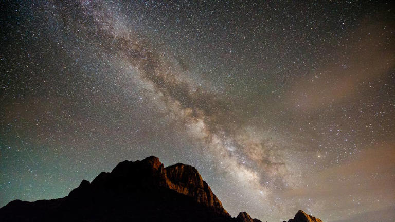 Tonight's new moon offers ideal conditions to view the Milky Way
