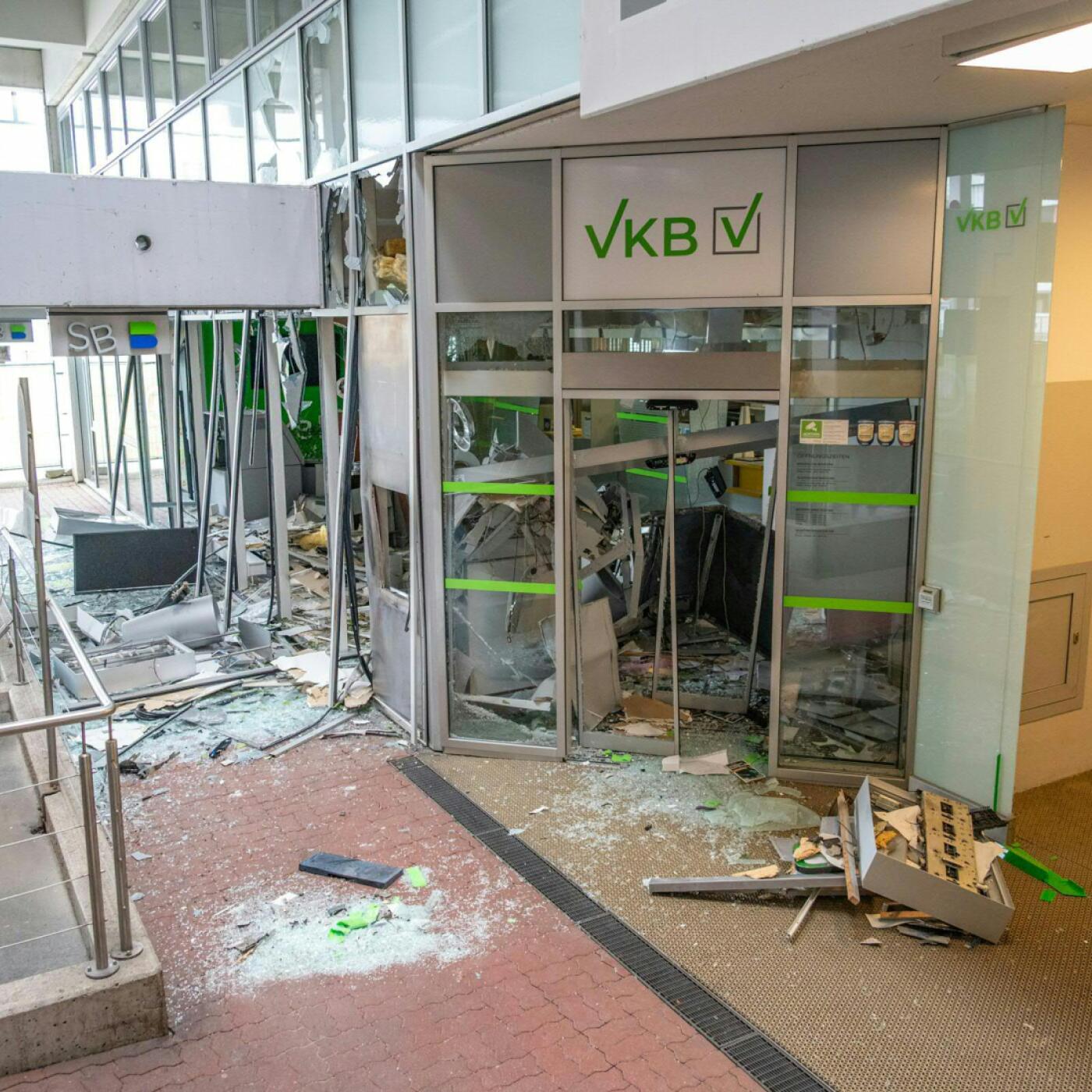 Vier mutmaßliche Bankomatensprenger in Wels vor Gericht