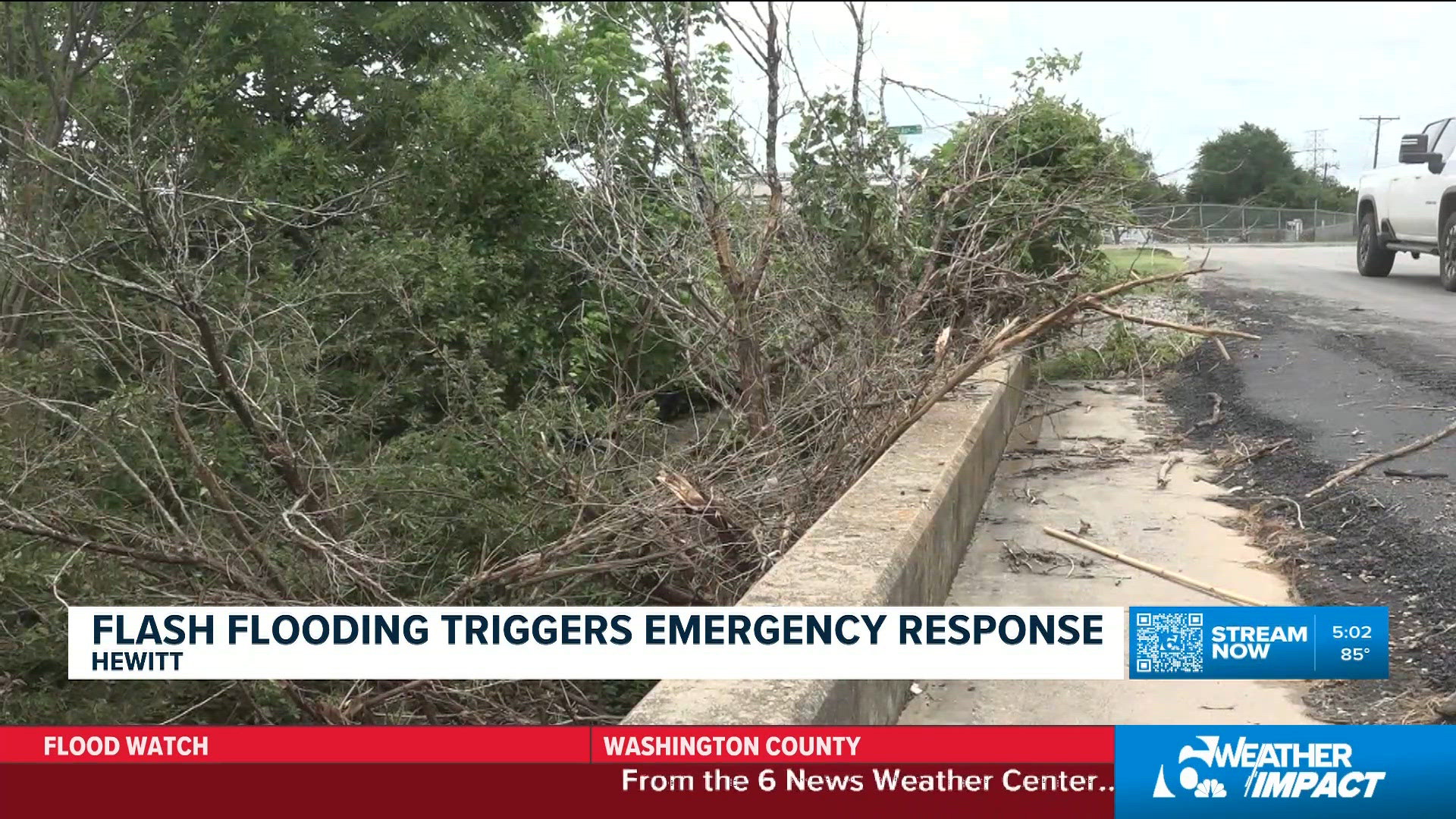 Heavy rain causes flooding, damage in Hewitt