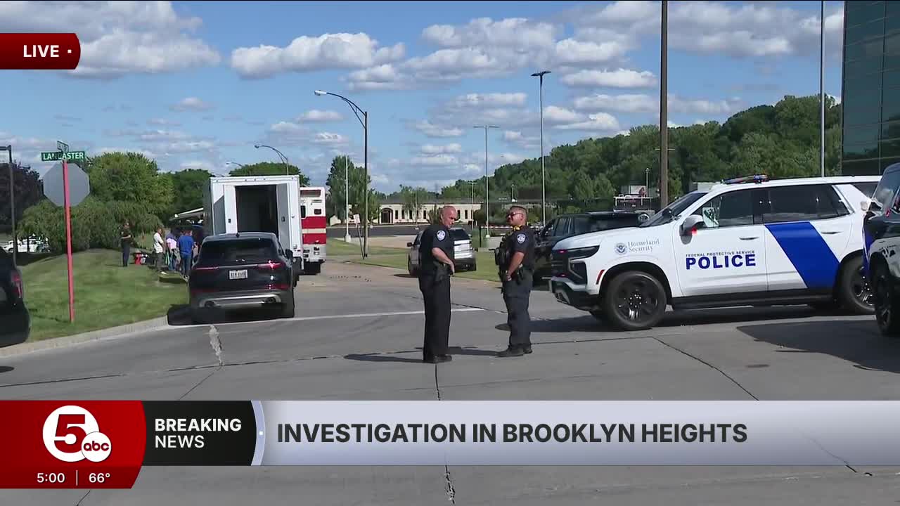 Heavy police presence on Keystone Circle in Brooklyn Heights