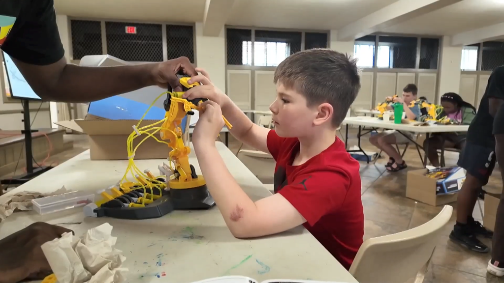Atlanta nonprofit's STEM summer camp inspires students to dream bigger ...