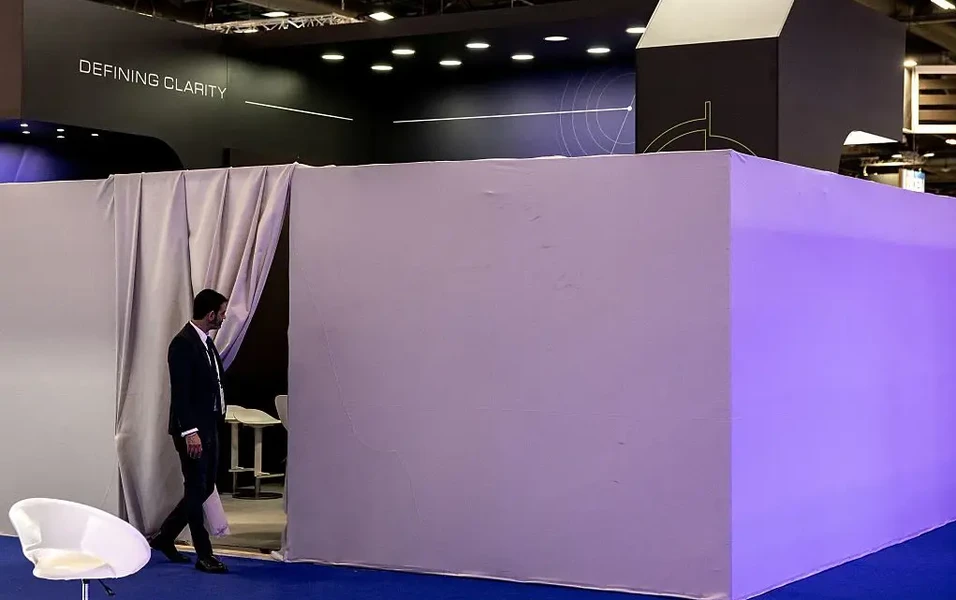 France closes 12 Israeli stands at Paris defence expo