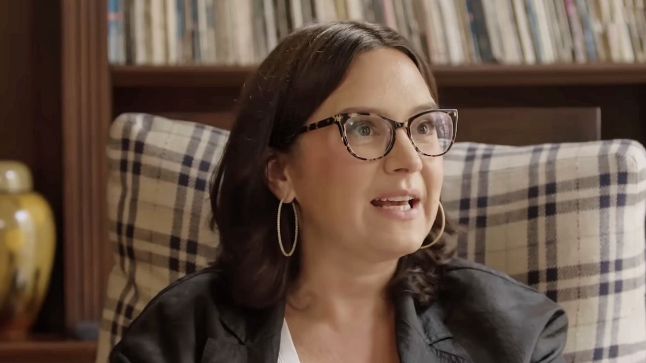 Insider claims morning meetings at 60 Minutes with Bari Weiss have ...
