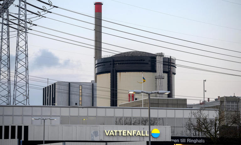 Rolls-Royce wins contract to build Swedish mini nuclear power stations