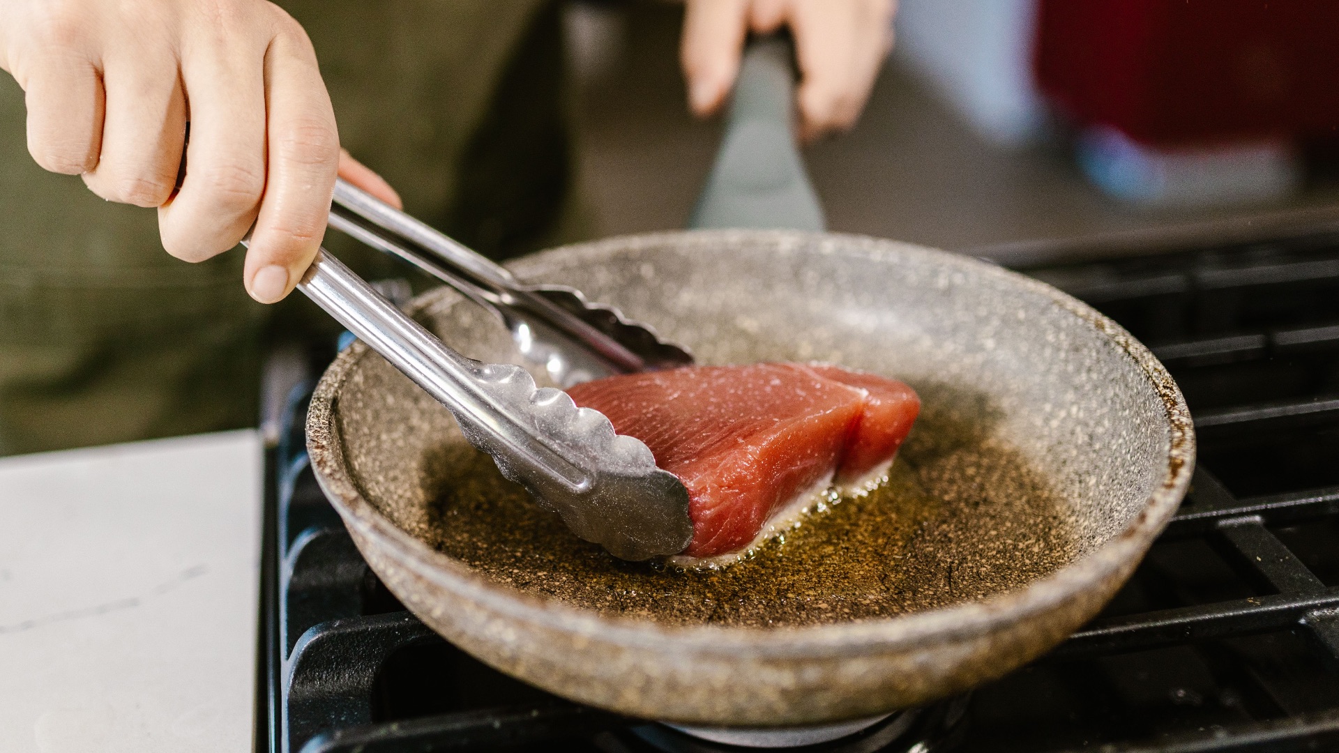 10 hidden dangers of cooking your own meals & 10 health benefits that ...