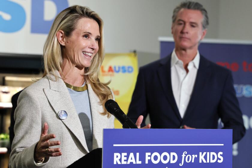 Barabak: Federal probe of Newsom creates lots of smoke. Is there any fire?