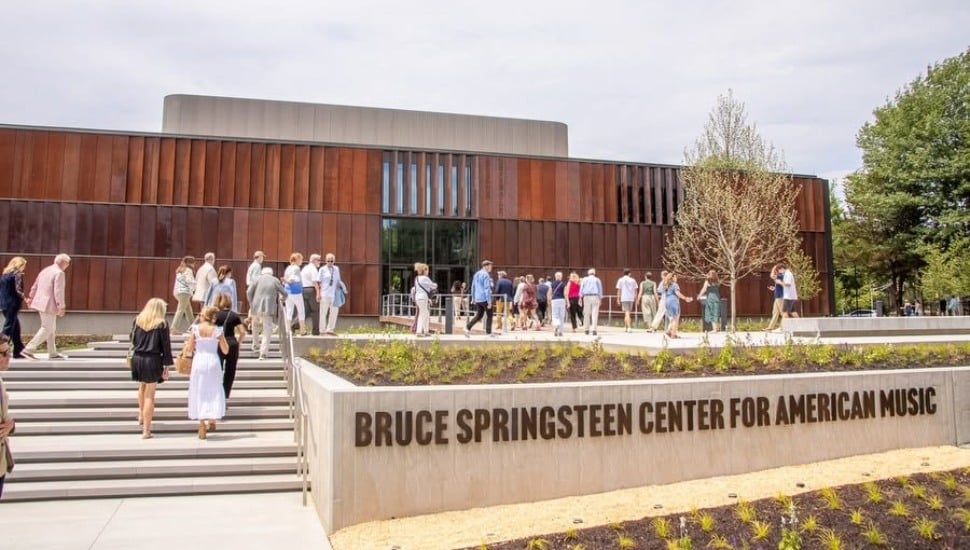Bruce Springsteen has a new museum in New Jersey, and it’s just 90 ...