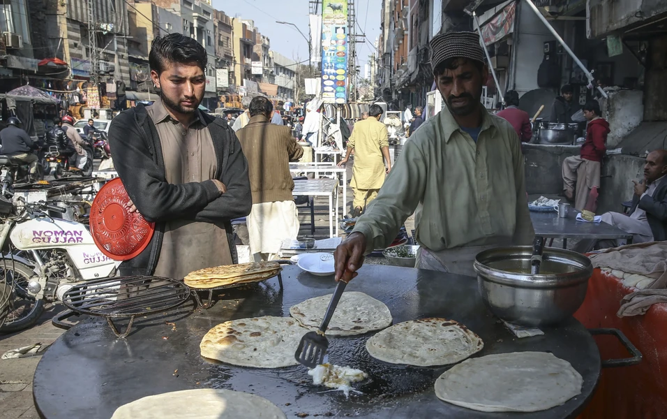 TasteAtlas ranks paratha top Pakistani breakfast in 2026