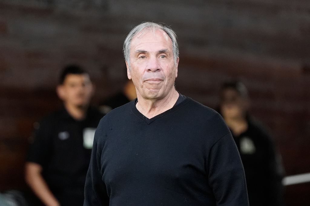 Earthquakes sign coach Bruce Arena through the 2028-29 season