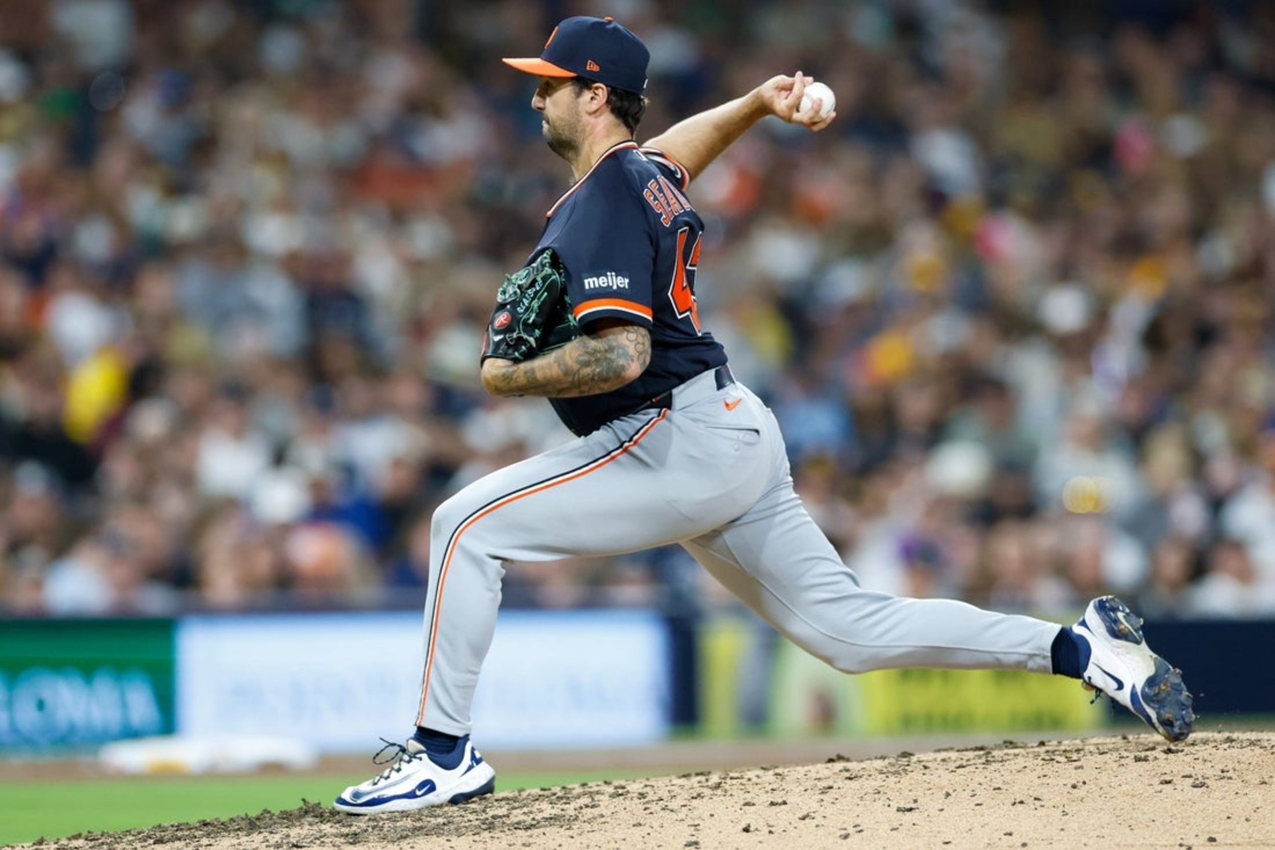Royals acquire RHP Connor Seabold from Blue Jays