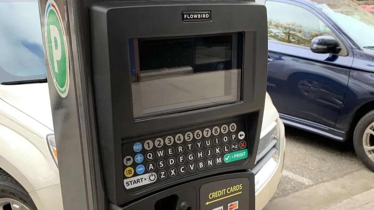 Chicago council defers meter sale approval, criticizes Johnson over ...