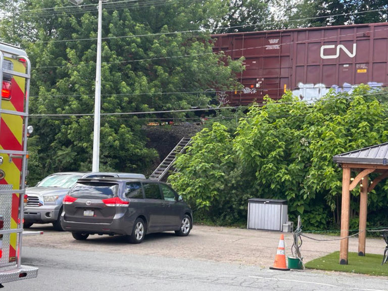 Emergency crews respond to railroad bridge over Market Street