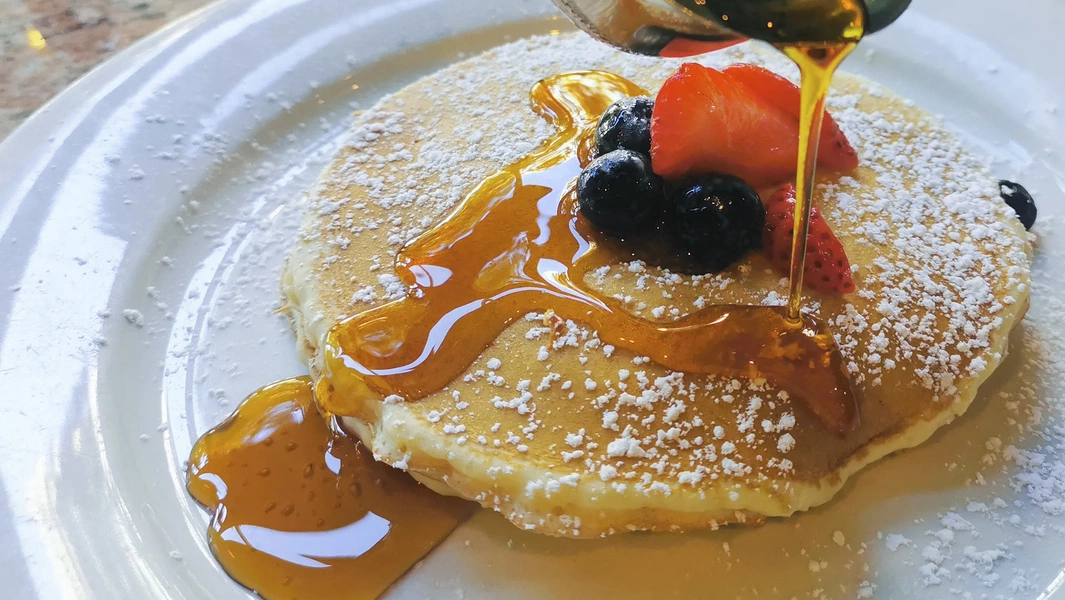 10 iconic pancake houses across America