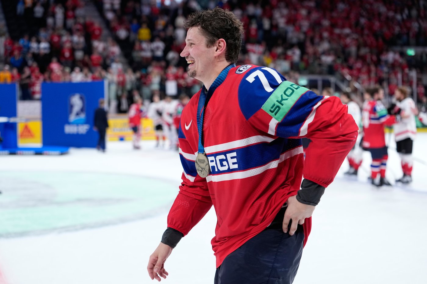 Senators sign forward Eskild Bakke Olsen to a one-year, entry-level ...