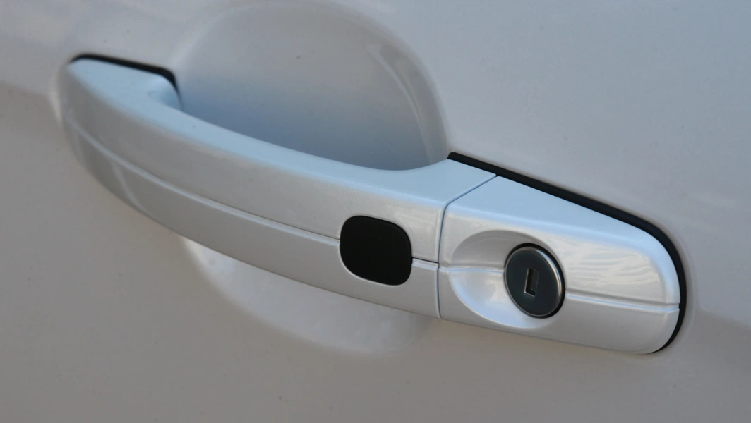 How car door handle buttons and sensors work