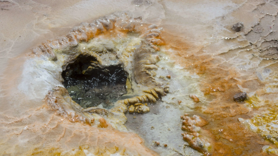 Scientific models for life’s earliest beginnings