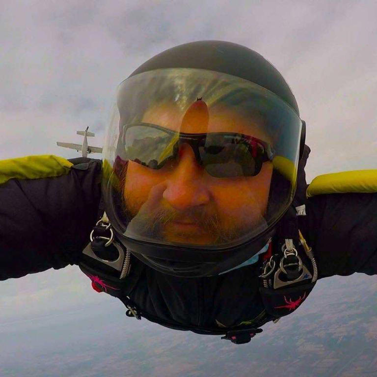 Teacher, father and cancer survivor among 12 killed in skydiving plane ...