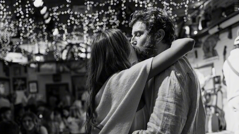 Country singer Brett Eldredge reveals he secretly got married to a ...
