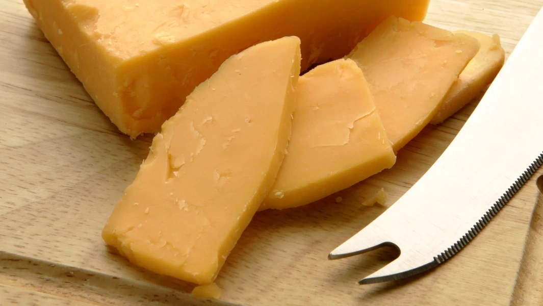19 facts about food expiration and safety